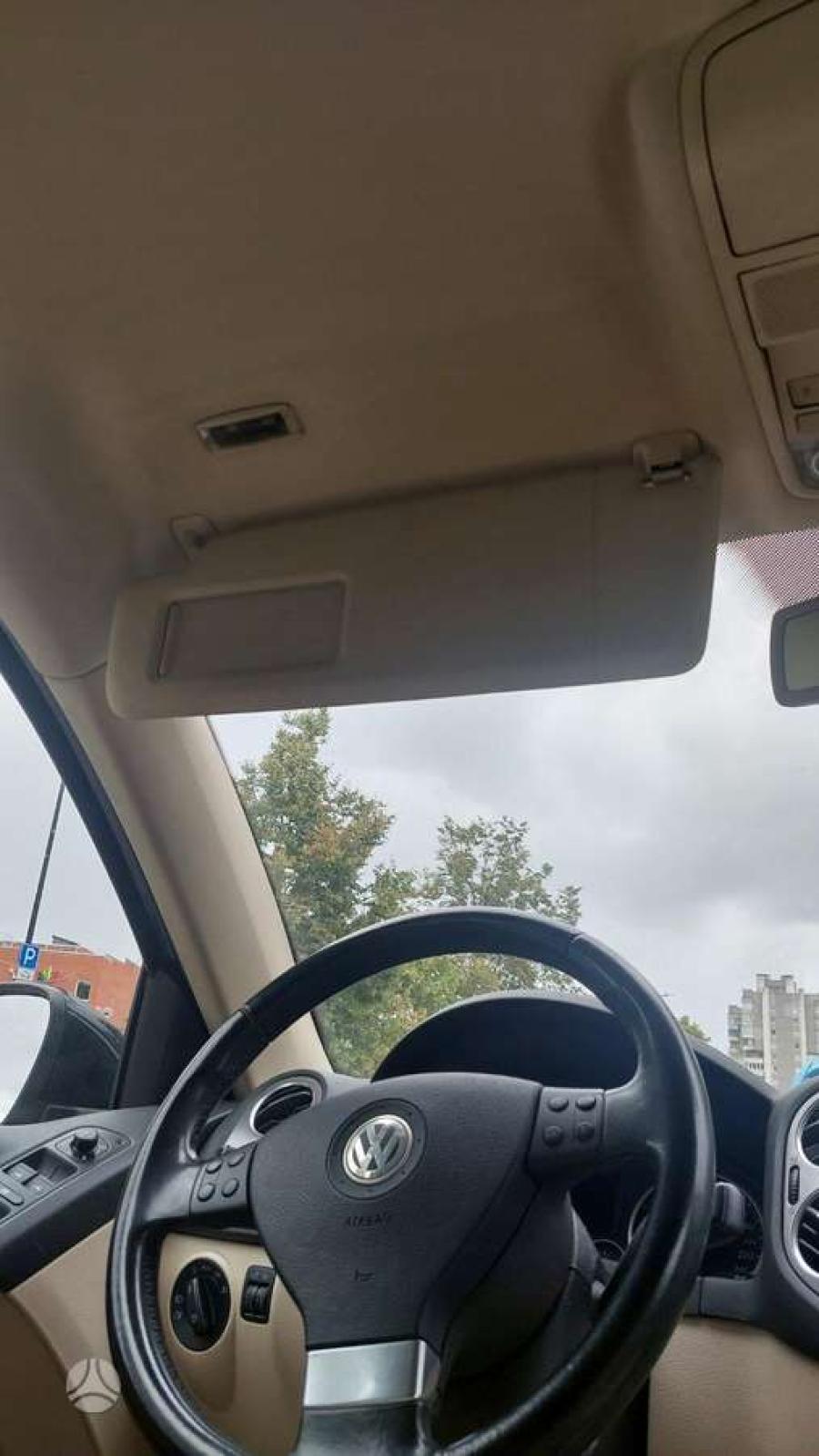 Melns Volkswagen Tiguan 2008 Viļņa, ar dzinēja tilpumu 2.00 L un nobraukumu 200 tūkst. km par 1500 €, foto 11 vietnē AUTOMOTO.COM.LV