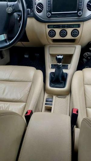 Melns Volkswagen Tiguan 2008 Viļņa, ar dzinēja tilpumu 2.00 L un nobraukumu 200 tūkst. km par 1500 €, foto 17 vietnē AUTOMOTO.COM.LV