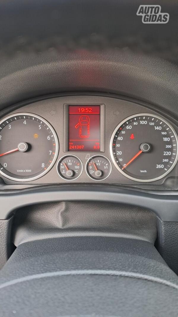 Melns Volkswagen Tiguan 2008 Jonava, ar dzinēja tilpumu 1.40 L un nobraukumu 241 tūkst. km par 5000 €, foto 4 vietnē AUTOMOTO.COM.LV