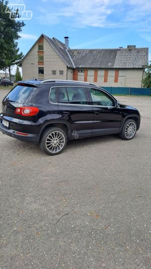 Melns Volkswagen Tiguan 2008 Jonava, ar dzinēja tilpumu 1.40 L un nobraukumu 241 tūkst. km par 5000 €, foto 5 vietnē AUTOMOTO.COM.LV