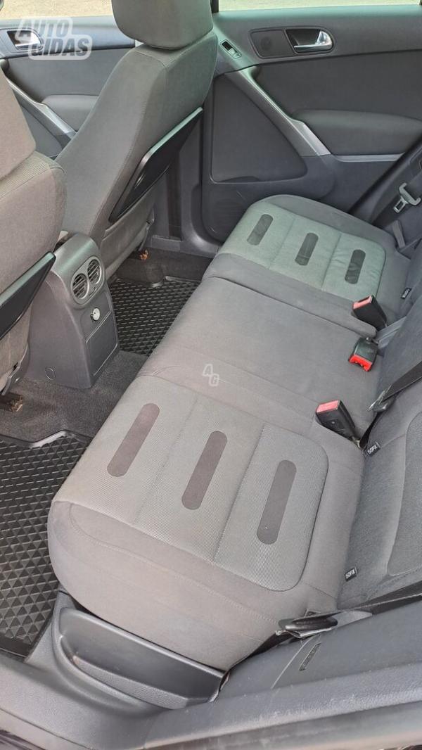 Melns Volkswagen Tiguan 2008 Jonava, ar dzinēja tilpumu 1.40 L un nobraukumu 241 tūkst. km par 5000 €, foto 7 vietnē AUTOMOTO.COM.LV