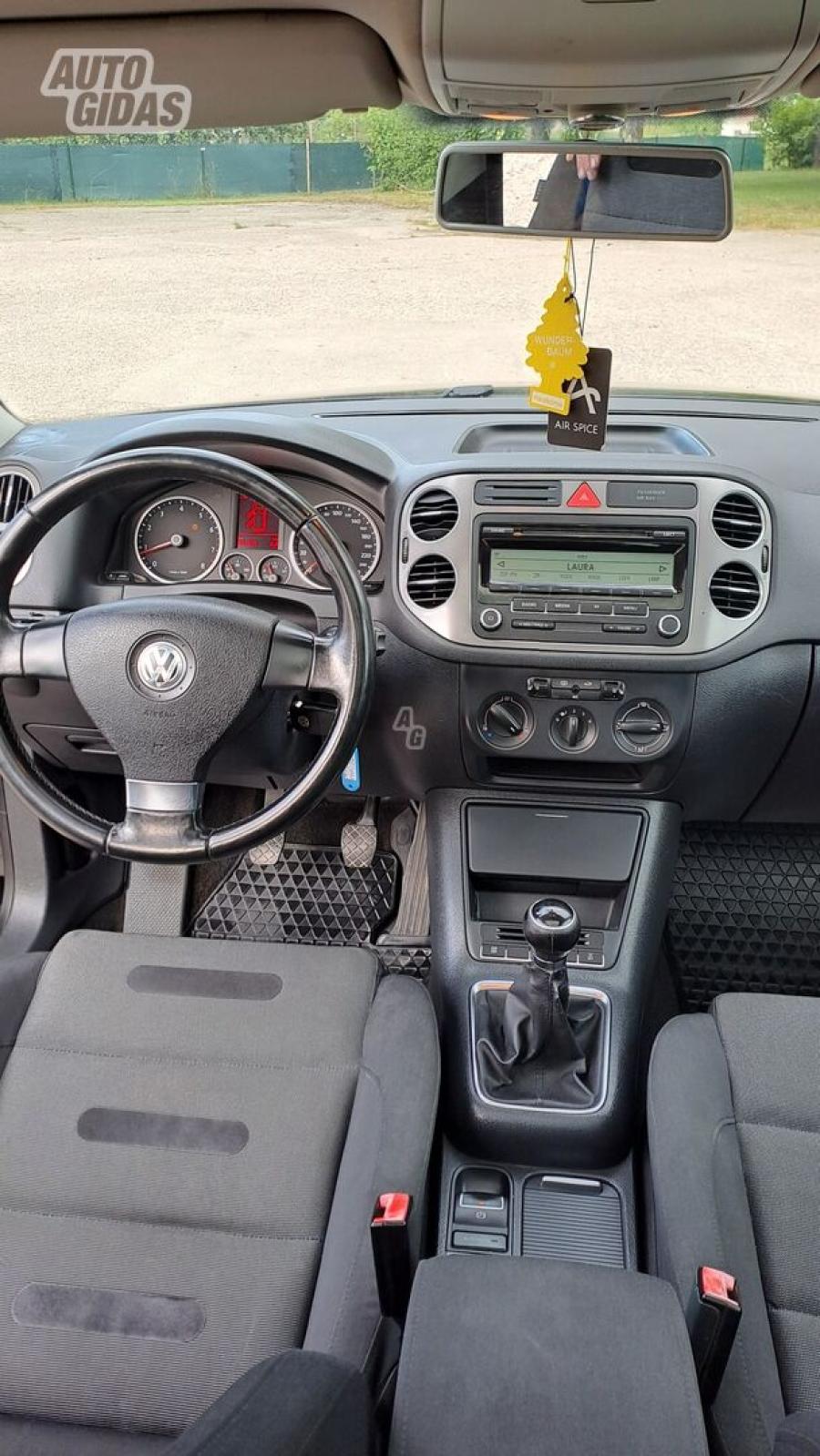 Melns Volkswagen Tiguan 2008 Jonava, ar dzinēja tilpumu 1.40 L un nobraukumu 241 tūkst. km par 5000 €, foto 10 vietnē AUTOMOTO.COM.LV