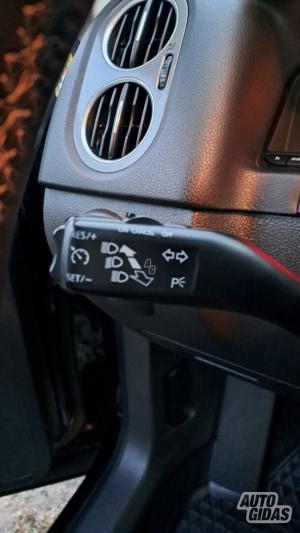 Melns Volkswagen Tiguan 2008 Jonava, ar dzinēja tilpumu 1.40 L un nobraukumu 241 tūkst. km par 5000 €, foto 12 vietnē AUTOMOTO.COM.LV