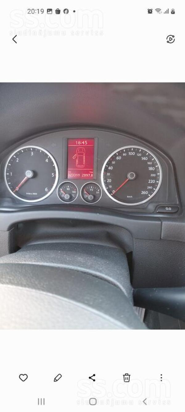 Melns Volkswagen Tiguan 2008 Liepāja, ar dzinēja tilpumu 2.00 L un nobraukumu 323 tūkst. km par 4050 €, foto 6 vietnē AUTOMOTO.COM.LV