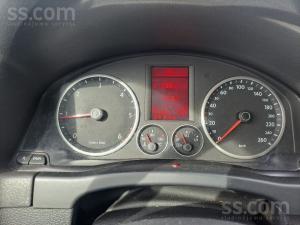 Black Volkswagen Tiguan 2008 in Valmiera, with an engine capacity of 2.00 L and mileage of 436 thousand km for 3250 €, photo 8 on AUTOMOTO.COM.LV
