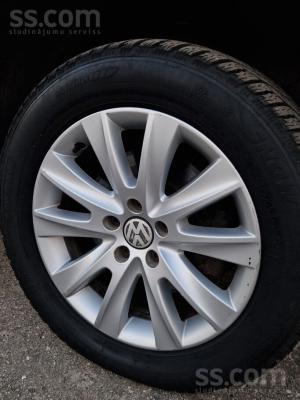Black Volkswagen Tiguan 2008 in Bauska, with an engine capacity of 2.00 L and mileage of 439 thousand km for 3850 €, photo 30 on AUTOMOTO.COM.LV