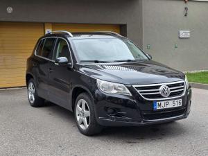 Black Volkswagen Tiguan 2008 in Vilnius, with an engine capacity of 1.97 L and mileage of 380 thousand km for 2350 €, photo  on AUTOMOTO.COM.LV