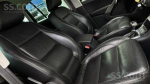 Black Volkswagen Tiguan 2008 in Riga, with an engine capacity of 2.00 L and mileage of 291 thousand km for 4850 €, photo 10 on AUTOMOTO.COM.LV
