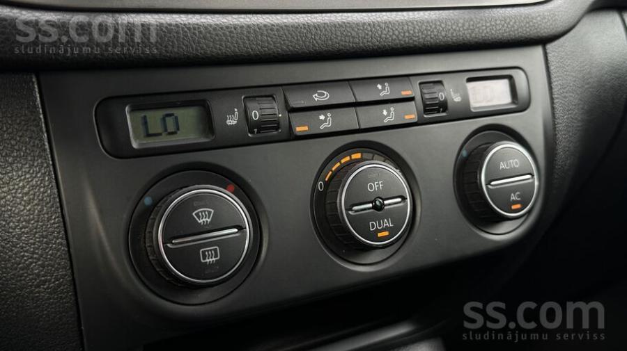 Black Volkswagen Tiguan 2008 in Riga, with an engine capacity of 2.00 L and mileage of 291 thousand km for 4850 €, photo 14 on AUTOMOTO.COM.LV