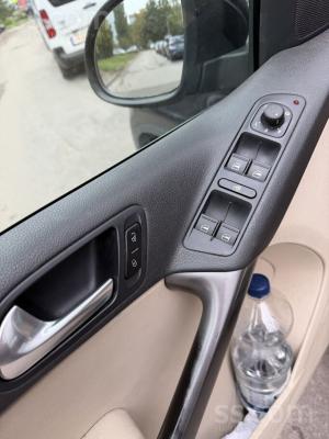 Melns Volkswagen Tiguan 2008 Rīga, ar dzinēja tilpumu 2.00 L un nobraukumu 213 tūkst. km par 4900 €, foto 8 vietnē AUTOMOTO.COM.LV