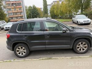 Melns Volkswagen Tiguan 2008 Rīga, ar dzinēja tilpumu 2.00 L un nobraukumu 213 tūkst. km par 4900 €, foto 14 vietnē AUTOMOTO.COM.LV