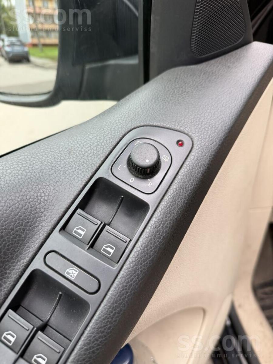 Melns Volkswagen Tiguan 2008 Rīga, ar dzinēja tilpumu 2.00 L un nobraukumu 213 tūkst. km par 4900 €, foto 16 vietnē AUTOMOTO.COM.LV