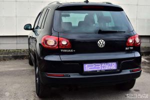 Black Volkswagen Tiguan 2009 in Kretinga, with an engine capacity of 2.00 L and mileage of 183 thousand km for 5850 €, photo 8 on AUTOMOTO.COM.LV