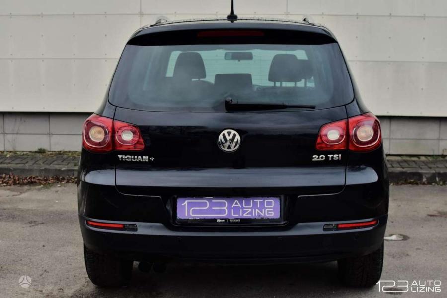 Black Volkswagen Tiguan 2009 in Kretinga, with an engine capacity of 2.00 L and mileage of 183 thousand km for 5850 €, photo 9 on AUTOMOTO.COM.LV