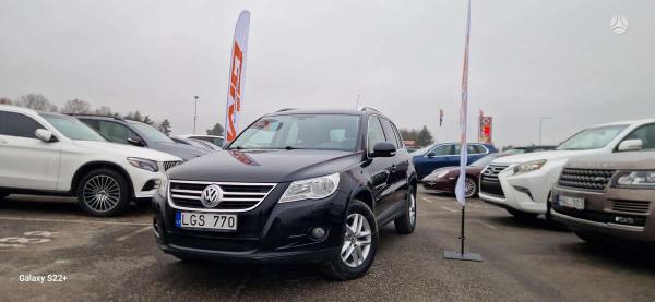Melns Volkswagen Tiguan 2009 Viļņa, ar dzinēja tilpumu 1.39 L un nobraukumu 230 tūkst. km par 5950 €, foto 1 vietnē AUTOMOTO.COM.LV