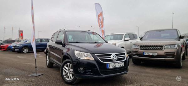 Melns Volkswagen Tiguan 2009 Viļņa, ar dzinēja tilpumu 1.39 L un nobraukumu 230 tūkst. km par 5950 €, foto 3 vietnē AUTOMOTO.COM.LV