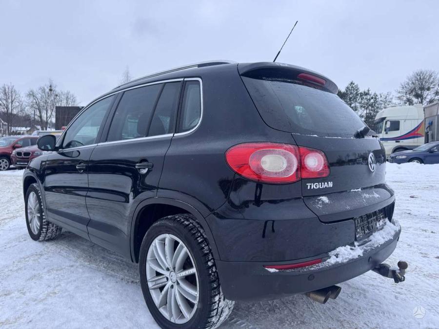 Melns Volkswagen Tiguan 2009 Alīta, ar dzinēja tilpumu 1.39 L un nobraukumu 244 tūkst. km par 4650 €, foto 12 vietnē AUTOMOTO.COM.LV