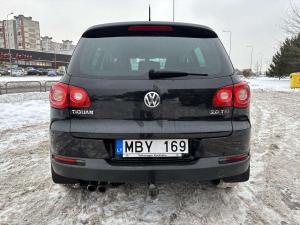 Black Volkswagen Tiguan 2009 in Kaunas, with an engine capacity of 1.98 L and mileage of 225 thousand km for 4999 €, photo 8 on AUTOMOTO.COM.LV
