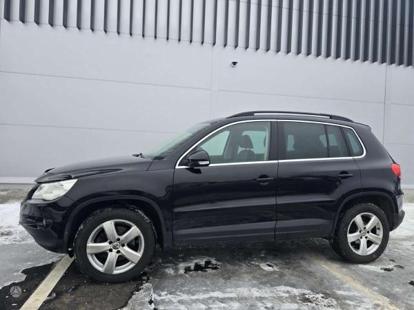 Melns Volkswagen Tiguan 2009 Kauņa, ar dzinēja tilpumu 1.97 L un nobraukumu 295 tūkst. km par 6100 €, foto 3 vietnē AUTOMOTO.COM.LV