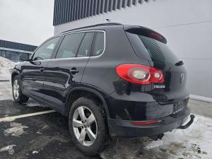 Melns Volkswagen Tiguan 2009 Kauņa, ar dzinēja tilpumu 1.97 L un nobraukumu 295 tūkst. km par 6100 €, foto 5 vietnē AUTOMOTO.COM.LV