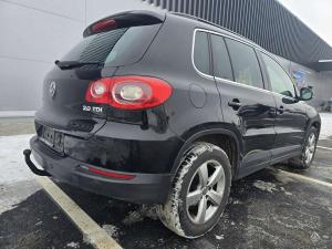 Melns Volkswagen Tiguan 2009 Kauņa, ar dzinēja tilpumu 1.97 L un nobraukumu 295 tūkst. km par 6100 €, foto 6 vietnē AUTOMOTO.COM.LV