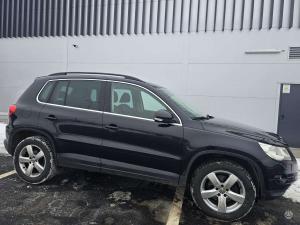 Melns Volkswagen Tiguan 2009 Kauņa, ar dzinēja tilpumu 1.97 L un nobraukumu 295 tūkst. km par 6100 €, foto 7 vietnē AUTOMOTO.COM.LV