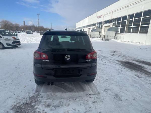 Melns Volkswagen Tiguan 2009 Marijampole, ar dzinēja tilpumu 1.98 L un nobraukumu 256 tūkst. km par 5200 €, foto 8 vietnē AUTOMOTO.COM.LV
