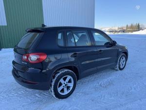 Melns Volkswagen Tiguan 2009 Šauļi, ar dzinēja tilpumu 2.00 L un nobraukumu 325 tūkst. km par 4300 €, foto 4 vietnē AUTOMOTO.COM.LV