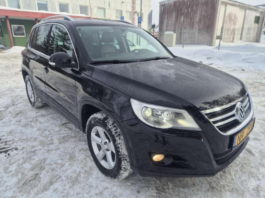 Melns Volkswagen Tiguan 2009 Raseiniai, ar dzinēja tilpumu 1.97 L un nobraukumu 260 tūkst. km par 5450 €, foto 3 vietnē AUTOMOTO.COM.LV