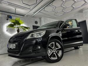 Melns Volkswagen Tiguan 2009 Kauņa, ar dzinēja tilpumu 2.00 L un nobraukumu 261 tūkst. km par 6950 €, foto 4 vietnē AUTOMOTO.COM.LV