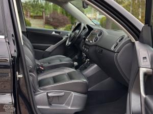 Melns Volkswagen Tiguan 2009 Kauņa, ar dzinēja tilpumu 2.00 L un nobraukumu 261 tūkst. km par 6950 €, foto 30 vietnē AUTOMOTO.COM.LV