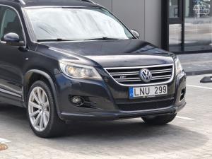 Black Volkswagen Tiguan 2009 in Vilnius, with an engine capacity of 2.00 L and mileage of 217 thousand km for 4500 €, photo 8 on AUTOMOTO.COM.LV
