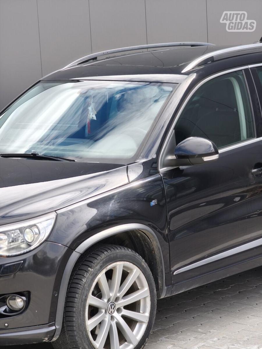 Black Volkswagen Tiguan 2009 in Vilnius, with an engine capacity of 2.00 L and mileage of 217 thousand km for 4500 €, photo 9 on AUTOMOTO.COM.LV