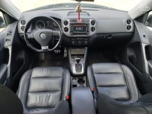 Black Volkswagen Tiguan 2009 in Vilnius, with an engine capacity of 2.00 L and mileage of 217 thousand km for 4500 €, photo 12 on AUTOMOTO.COM.LV