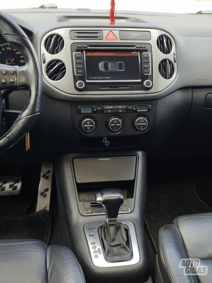 Black Volkswagen Tiguan 2009 in Vilnius, with an engine capacity of 2.00 L and mileage of 217 thousand km for 4500 €, photo 13 on AUTOMOTO.COM.LV