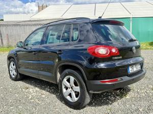 Melns Volkswagen Tiguan 2009 Rīga, ar dzinēja tilpumu 2.00 L un nobraukumu 550 tūkst. km par 2850 €, foto 4 vietnē AUTOMOTO.COM.LV