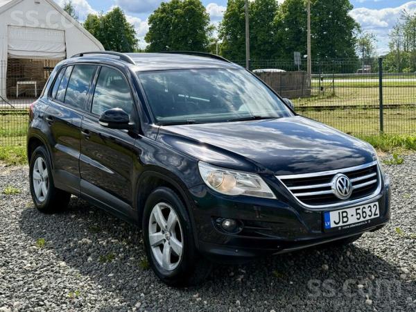Melns Volkswagen Tiguan 2009 Rīga, ar dzinēja tilpumu 2.00 L un nobraukumu 550 tūkst. km par 2750 €, foto 2 vietnē AUTOMOTO.COM.LV