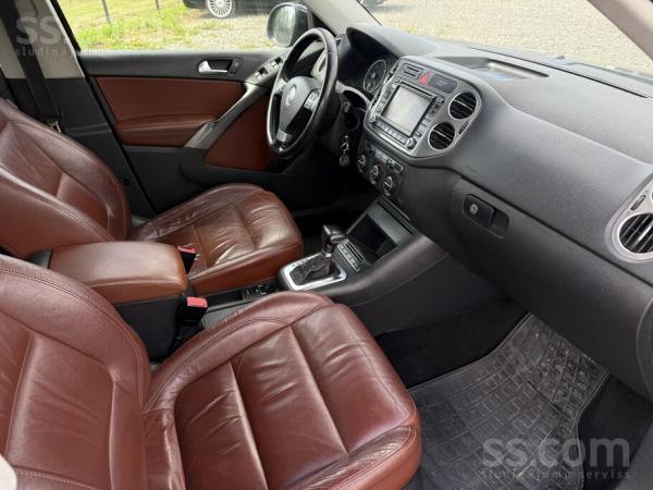Melns Volkswagen Tiguan 2009 Rīga, ar dzinēja tilpumu 2.00 L un nobraukumu 550 tūkst. km par 2750 €, foto 6 vietnē AUTOMOTO.COM.LV