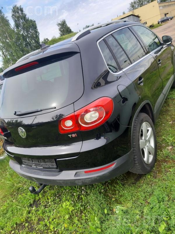 Melns Volkswagen Tiguan 2009 Rīga, ar dzinēja tilpumu 1.40 L un nobraukumu 187 tūkst. km par 5900 €, foto 4 vietnē AUTOMOTO.COM.LV