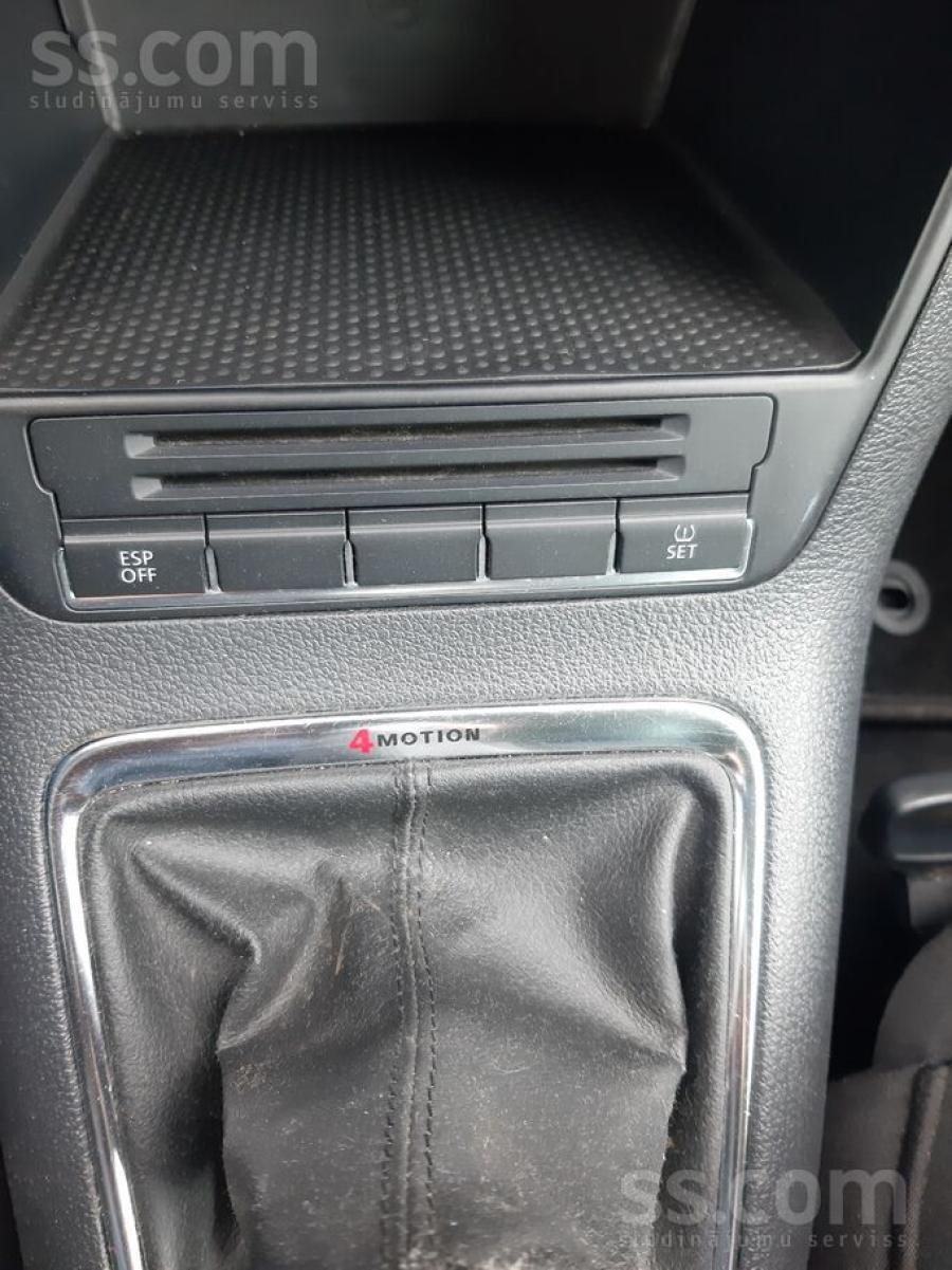 Black Volkswagen Tiguan 2009 in Riga, with an engine capacity of 1.40 L and mileage of 187 thousand km for 5900 €, photo 8 on AUTOMOTO.COM.LV