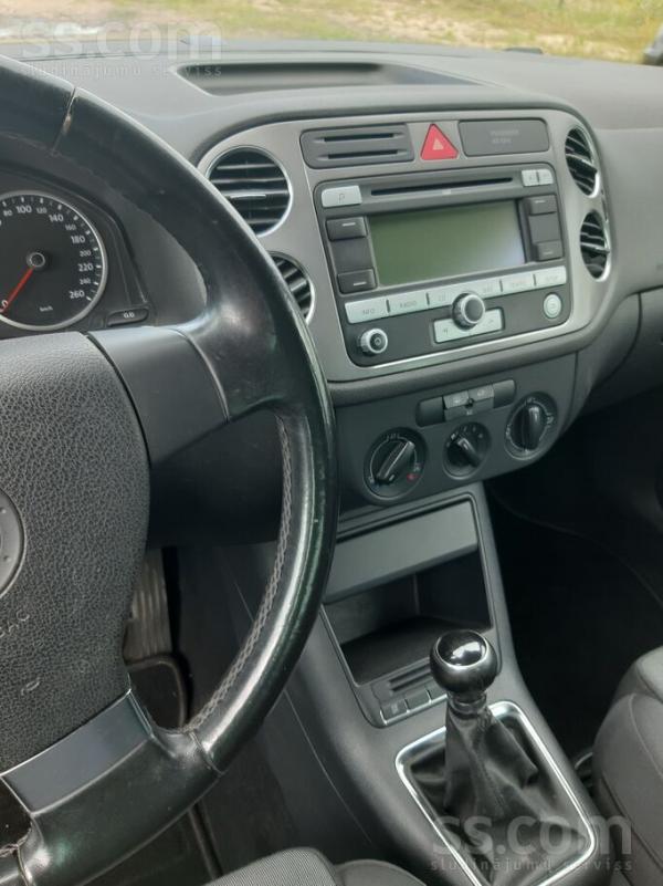 Melns Volkswagen Tiguan 2009 Rīga, ar dzinēja tilpumu 1.40 L un nobraukumu 187 tūkst. km par 5900 €, foto 8 vietnē AUTOMOTO.COM.LV