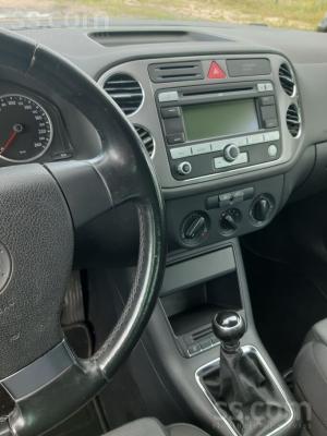 Black Volkswagen Tiguan 2009 in Riga, with an engine capacity of 1.40 L and mileage of 187 thousand km for 5900 €, photo 9 on AUTOMOTO.COM.LV