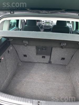 Black Volkswagen Tiguan 2009 in Riga, with an engine capacity of 1.40 L and mileage of 187 thousand km for 5900 €, photo 13 on AUTOMOTO.COM.LV