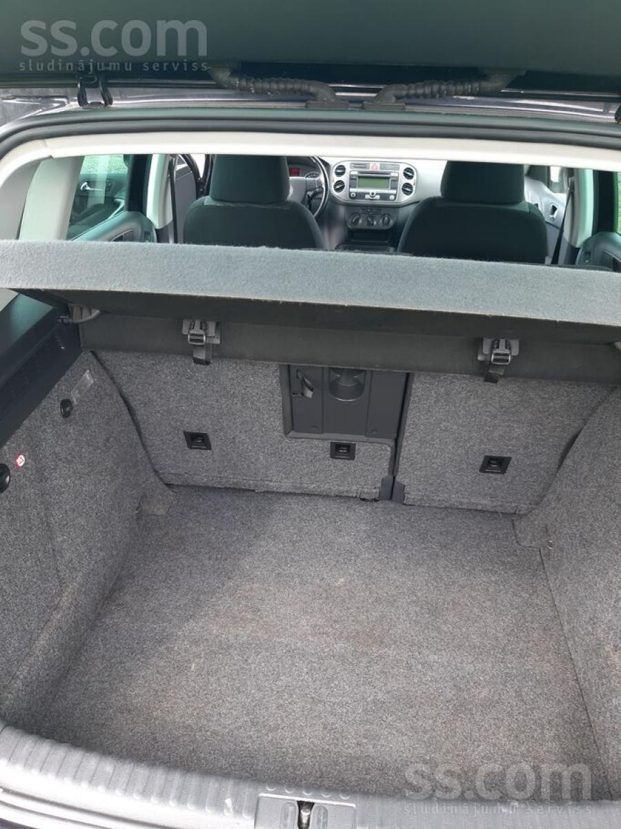 Black Volkswagen Tiguan 2009 in Riga, with an engine capacity of 1.40 L and mileage of 187 thousand km for 5900 €, photo 13 on AUTOMOTO.COM.LV