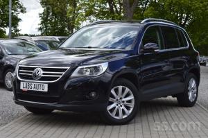 Black Volkswagen Tiguan 2009 in Tukums, with an engine capacity of 1.40 L and mileage of 215 thousand km for 6795 €, photo  on AUTOMOTO.COM.LV
