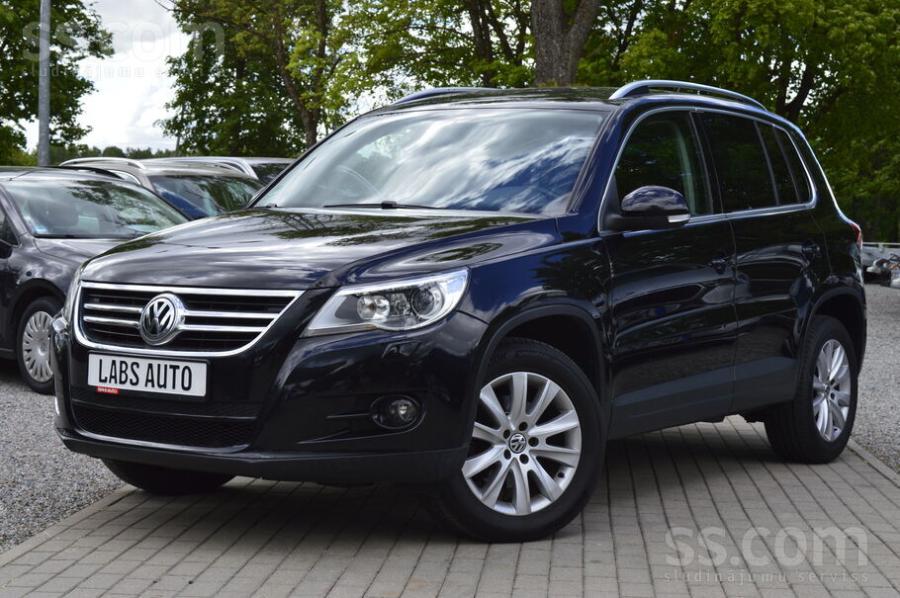 Black Volkswagen Tiguan 2009 in Tukums, with an engine capacity of 1.40 L and mileage of 215 thousand km for 6795 €, photo 1 on AUTOMOTO.COM.LV