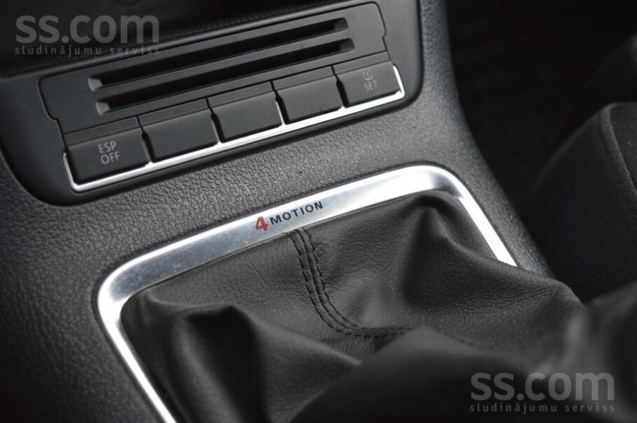 Black Volkswagen Tiguan 2009 in Tukums, with an engine capacity of 1.40 L and mileage of 215 thousand km for 6795 €, photo 19 on AUTOMOTO.COM.LV