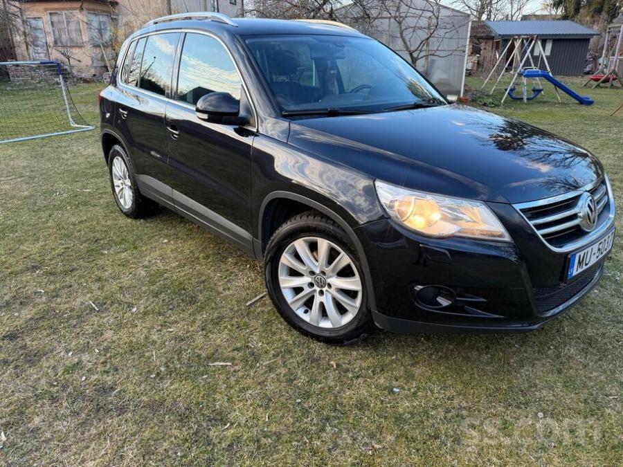 Melns Volkswagen Tiguan 2009 Rīga, ar dzinēja tilpumu 2.00 L un nobraukumu 249 tūkst. km par 5700 €, foto 3 vietnē AUTOMOTO.COM.LV