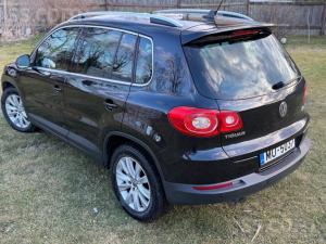 Melns Volkswagen Tiguan 2009 Rīga, ar dzinēja tilpumu 2.00 L un nobraukumu 249 tūkst. km par 5700 €, foto 5 vietnē AUTOMOTO.COM.LV