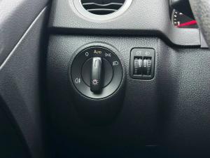 Black Volkswagen Tiguan 2009 in Jelgava, with an engine capacity of 1.40 L and mileage of 175 thousand km for 6690 €, photo 18 on AUTOMOTO.COM.LV